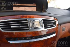 Grey Mercedes-Benz cl-500 2007 in Kuldiga, with an engine capacity of 5.50 L and mileage of 0 thousand km for 16990 €, photo 9 on AUTOMOTO.COM.LV