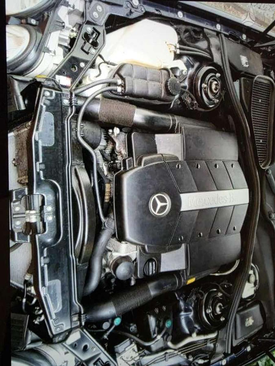 Violet Mercedes-Benz cl-500 2002 in Marijampole, with an engine capacity of 5.00 L and mileage of 251 thousand km for 9999 €, photo 12 on AUTOMOTO.COM.LV