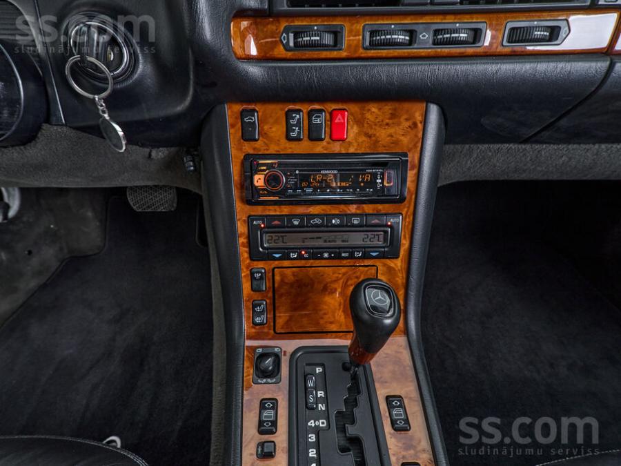 Balts Mercedes-Benz cl-500 1997 Rīga, ar dzinēja tilpumu 5.00 L un nobraukumu 78 tūkst. km par 24900 €, foto 21 vietnē AUTOMOTO.COM.LV