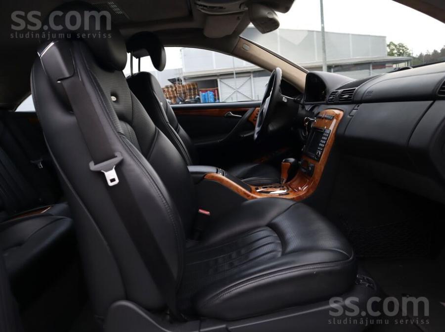Pelēks Mercedes-Benz cl-55-amg 2003 Rīga, ar dzinēja tilpumu 5.50 L un nobraukumu 152 tūkst. km par 21990 €, foto 12 vietnē AUTOMOTO.COM.LV