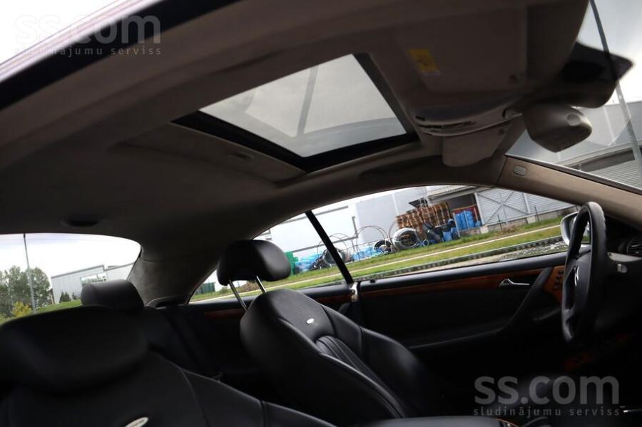 Pelēks Mercedes-Benz cl-55-amg 2003 Rīga, ar dzinēja tilpumu 5.50 L un nobraukumu 152 tūkst. km par 21990 €, foto 14 vietnē AUTOMOTO.COM.LV