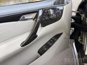 Pelēks Mercedes-Benz cl-55-amg 2004 Rīga, ar dzinēja tilpumu 5.40 L un nobraukumu 194 tūkst. km par 27000 €, foto 10 vietnē AUTOMOTO.COM.LV