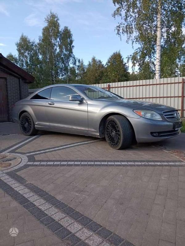 Серый Мерседес CL 550 2010 в Вильнюс, объемом двигателя 0.00 л и пробегом 190 тыс. км за 8900 €, фото 1 на AUTOMOTO.COM.LV