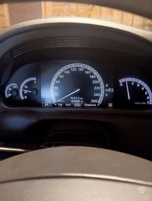Серый Мерседес CL 550 2010 в Вильнюс, объемом двигателя 0.00 л и пробегом 190 тыс. км за 8900 €, фото 7 на AUTOMOTO.COM.LV
