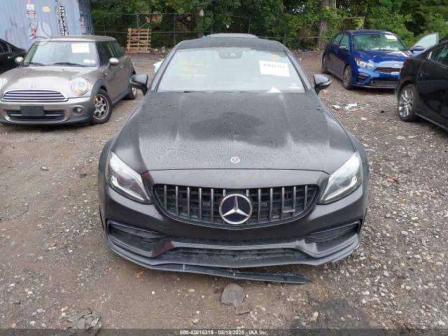 Black Mercedes-Benz cl-63-amg 2019 in Klaipeda, with an engine capacity of 0.00 L and mileage of 130 thousand km for 23400 €, photo 12 on AUTOMOTO.COM.LV