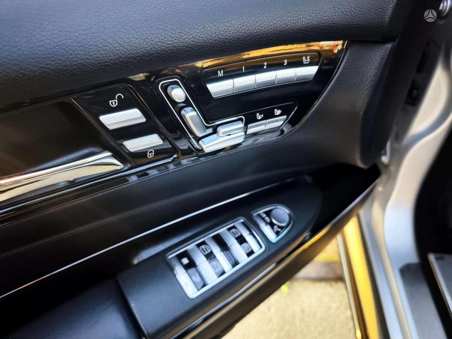 Pelēks Mercedes-Benz cl-63-amg 2009 Šauļi, ar dzinēja tilpumu 6.30 L un nobraukumu 162 tūkst. km par 24999 €, foto 12 vietnē AUTOMOTO.COM.LV