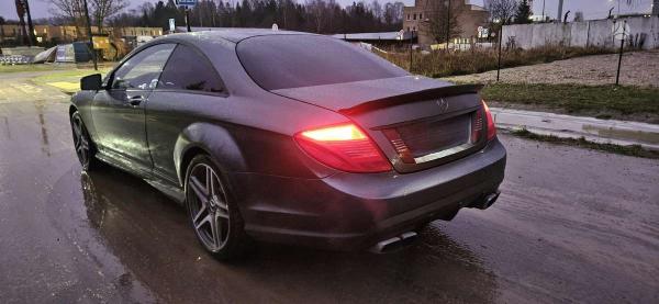Pelēks Mercedes-Benz cl-63-amg 2011 Viļņa, ar dzinēja tilpumu 5.46 L un nobraukumu 103 tūkst. km par 32000 €, foto 3 vietnē AUTOMOTO.COM.LV