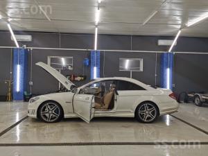 White Mercedes-Benz cl-63-amg 2008 in Riga, with an engine capacity of 6.20 L and mileage of 140 thousand km for 29000 €, photo 14 on AUTOMOTO.COM.LV