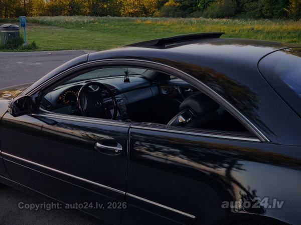 Black Mercedes-Benz CL-Class 2004 in Tallinn, with an engine capacity of 5.00 L and mileage of 285 thousand km for 6900 €, photo 6 on AUTOMOTO.COM.LV