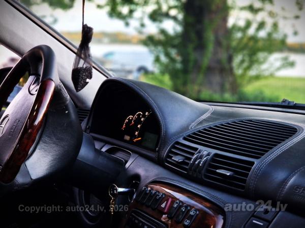 Black Mercedes-Benz CL-Class 2004 in Tallinn, with an engine capacity of 5.00 L and mileage of 285 thousand km for 6900 €, photo 8 on AUTOMOTO.COM.LV