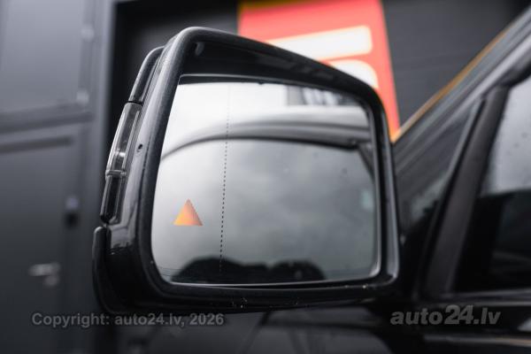 Black Mercedes-Benz CL-Class 2012 in Tallinn, with an engine capacity of 4.70 L and mileage of 248 thousand km for 21999 €, photo 9 on AUTOMOTO.COM.LV