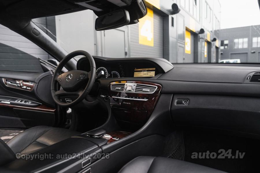 Black Mercedes-Benz CL-Class 2012 in Tallinn, with an engine capacity of 4.70 L and mileage of 248 thousand km for 21999 €, photo 12 on AUTOMOTO.COM.LV