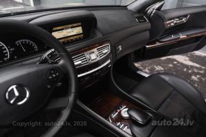 Black Mercedes-Benz CL-Class 2012 in Tallinn, with an engine capacity of 4.70 L and mileage of 248 thousand km for 21999 €, photo 14 on AUTOMOTO.COM.LV