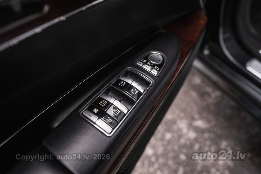 Black Mercedes-Benz CL-Class 2012 in Tallinn, with an engine capacity of 4.70 L and mileage of 248 thousand km for 21999 €, photo 20 on AUTOMOTO.COM.LV