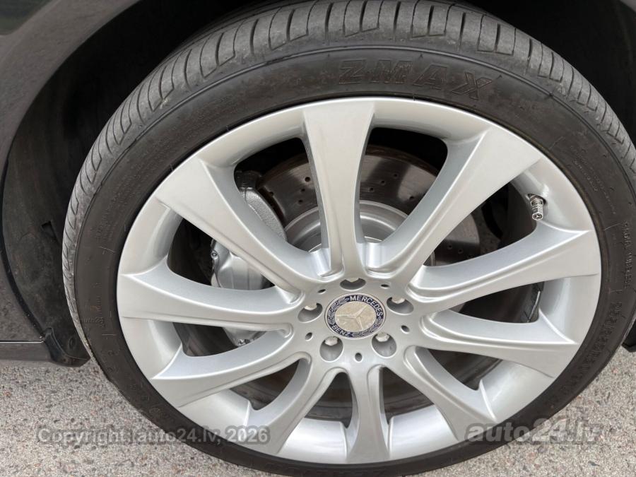 Melns Mercedes-Benz CL-Class 2013 Tallina, ar dzinēja tilpumu 4.70 L un nobraukumu 199 tūkst. km par 17700 €, foto 17 vietnē AUTOMOTO.COM.LV