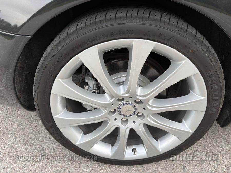 Melns Mercedes-Benz CL-Class 2013 Tallina, ar dzinēja tilpumu 4.70 L un nobraukumu 199 tūkst. km par 17700 €, foto 18 vietnē AUTOMOTO.COM.LV