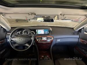 Pelēks Mercedes-Benz CL-Class 2008 Tartu, ar dzinēja tilpumu 5.50 L un nobraukumu 197 tūkst. km par 9999 €, foto 9 vietnē AUTOMOTO.COM.LV