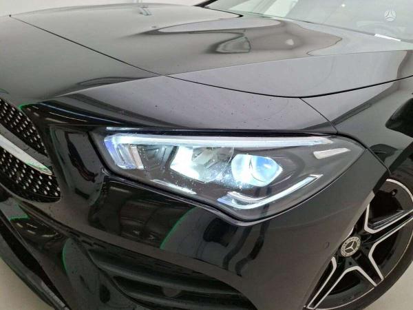 Melns Mercedes-Benz CLA 180 2022 Viļņa, ar dzinēja tilpumu 1.33 L un nobraukumu 91 tūkst. km par 27225 €, foto 2 vietnē AUTOMOTO.COM.LV