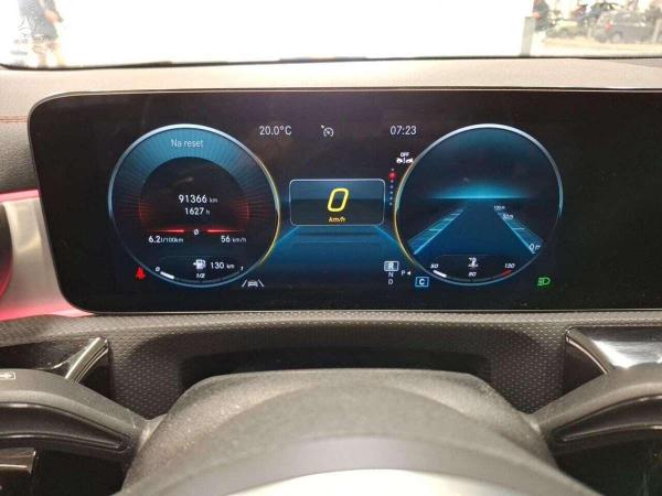 Melns Mercedes-Benz CLA 180 2022 Viļņa, ar dzinēja tilpumu 1.33 L un nobraukumu 91 tūkst. km par 27225 €, foto 10 vietnē AUTOMOTO.COM.LV