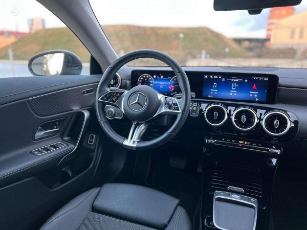 Melns Mercedes-Benz CLA 180 2024 Klaipėda, ar dzinēja tilpumu 1.33 L un nobraukumu 37 tūkst. km par 27500 €, foto 9 vietnē AUTOMOTO.COM.LV