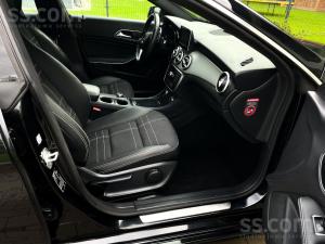 Melns Mercedes-Benz CLA 180 2014 Jelgava, ar dzinēja tilpumu 1.60 L un nobraukumu 246 tūkst. km par 10996 €, foto 5 vietnē AUTOMOTO.COM.LV