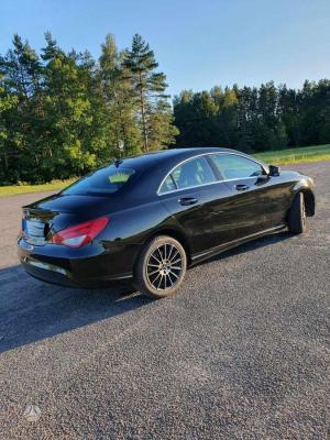Melns Mercedes-Benz CLA 180 2015 Šilalė, ar dzinēja tilpumu 1.60 L un nobraukumu 3001 tūkst. km par 10500 €, foto  vietnē AUTOMOTO.COM.LV