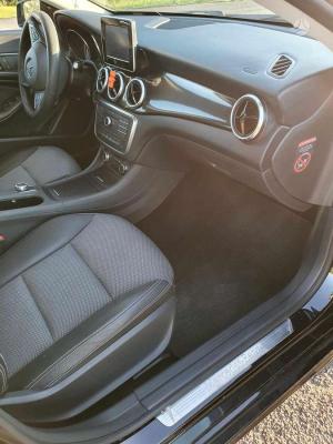 Melns Mercedes-Benz CLA 180 2015 Šilalė, ar dzinēja tilpumu 1.60 L un nobraukumu 3001 tūkst. km par 10500 €, foto 4 vietnē AUTOMOTO.COM.LV