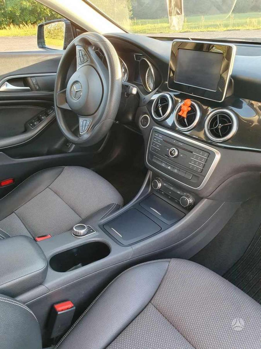 Melns Mercedes-Benz CLA 180 2015 Šilalė, ar dzinēja tilpumu 1.60 L un nobraukumu 3001 tūkst. km par 10500 €, foto 5 vietnē AUTOMOTO.COM.LV