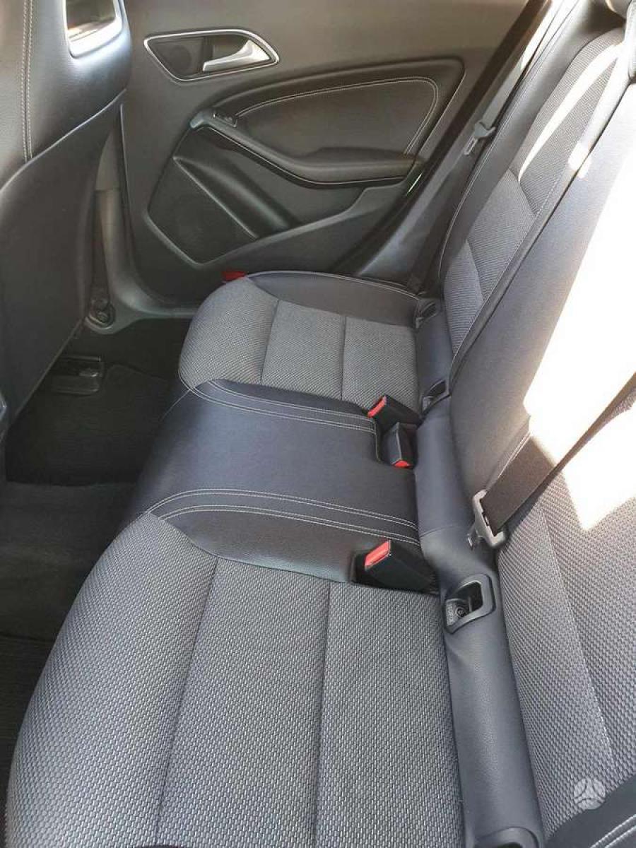 Melns Mercedes-Benz CLA 180 2015 Šilalė, ar dzinēja tilpumu 1.60 L un nobraukumu 3001 tūkst. km par 10500 €, foto 8 vietnē AUTOMOTO.COM.LV