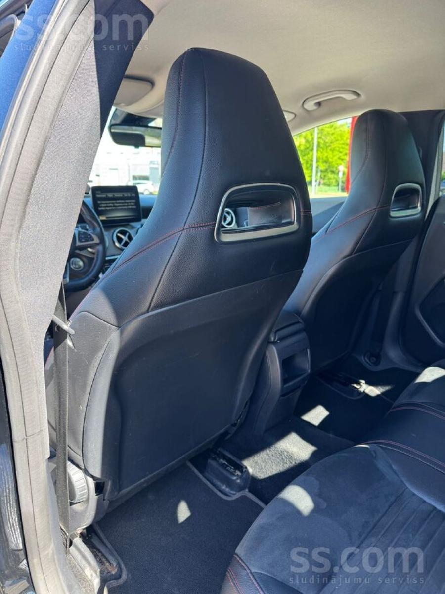 Melns Mercedes-Benz CLA 180 2016 Rīga, ar dzinēja tilpumu 1.60 L un nobraukumu 152 tūkst. km par 15000 €, foto 11 vietnē AUTOMOTO.COM.LV