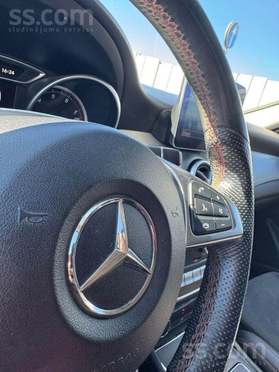 Melns Mercedes-Benz CLA 180 2016 Rīga, ar dzinēja tilpumu 1.60 L un nobraukumu 152 tūkst. km par 15000 €, foto 16 vietnē AUTOMOTO.COM.LV