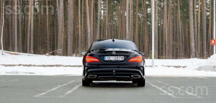 Black Mercedes-Benz CLA 180 2017 in Saldus, with an engine capacity of 1.60 L and mileage of 191 thousand km for 15200 €, photo 3 on AUTOMOTO.COM.LV