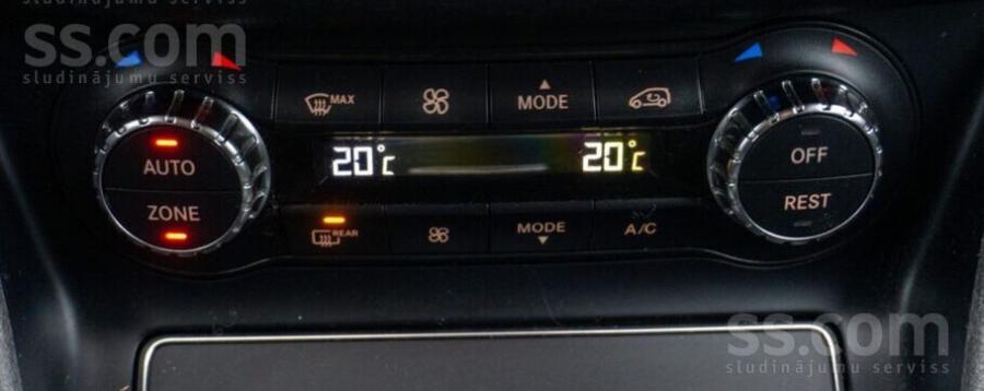 Black Mercedes-Benz CLA 180 2017 in Saldus, with an engine capacity of 1.60 L and mileage of 191 thousand km for 15200 €, photo 15 on AUTOMOTO.COM.LV
