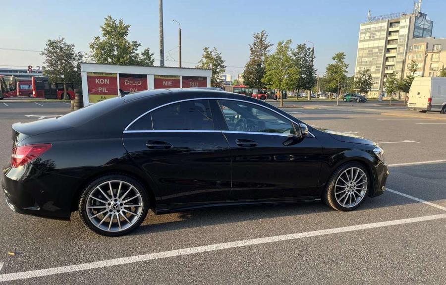 Black Mercedes-Benz CLA 180 2017 in Vilnius, with an engine capacity of 1.60 L and mileage of 38 thousand km for 21450 €, photo 6 on AUTOMOTO.COM.LV