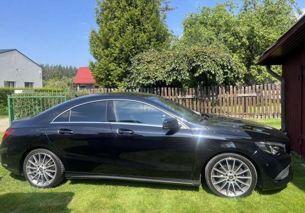 Black Mercedes-Benz CLA 180 2017 in Vilnius, with an engine capacity of 1.60 L and mileage of 38 thousand km for 21450 €, photo 7 on AUTOMOTO.COM.LV