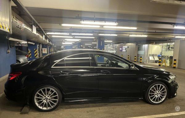 Black Mercedes-Benz CLA 180 2017 in Vilnius, with an engine capacity of 1.60 L and mileage of 38 thousand km for 21450 €, photo 10 on AUTOMOTO.COM.LV