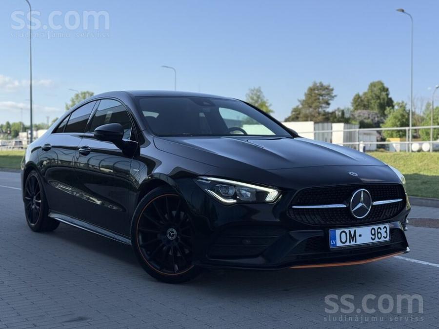 Black Mercedes-Benz CLA 180 2019 in Rezekne, with an engine capacity of 1.30 L and mileage of 168 thousand km for 22490 €, photo 4 on AUTOMOTO.COM.LV