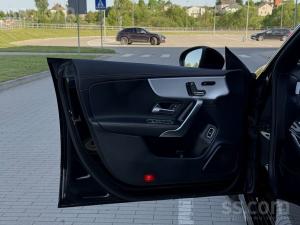 Black Mercedes-Benz CLA 180 2019 in Rezekne, with an engine capacity of 1.30 L and mileage of 168 thousand km for 22490 €, photo 20 on AUTOMOTO.COM.LV