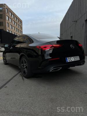 Melns Mercedes-Benz CLA 180 2020 Rīga, ar dzinēja tilpumu 1.40 L un nobraukumu 84 tūkst. km par 26500 €, foto 4 vietnē AUTOMOTO.COM.LV