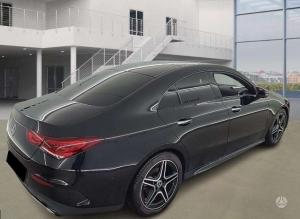Black Mercedes-Benz CLA 180 2021 in Vilnius, with an engine capacity of 1.33 L and mileage of 85 thousand km for 28072 €, photo 2 on AUTOMOTO.COM.LV