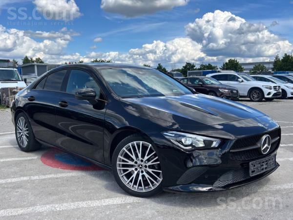 Mercedes-Benz CLA 180 2022 Tukums vietnē Melns Mercedes-Benz CLA 180 2022 Tukums, ar dzinēja tilpumu 2.00 L un nobraukumu 49 tūkst. km par 25990 €, foto 3 vietnē AUTOMOTO.COM.LV