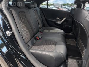 Melns Mercedes-Benz CLA 180 2022 Tukums, ar dzinēja tilpumu 2.00 L un nobraukumu 49 tūkst. km par 25990 €, foto 7 vietnē AUTOMOTO.COM.LV