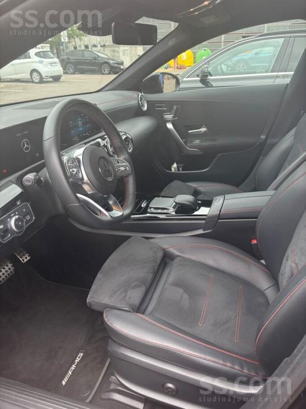 Black Mercedes-Benz CLA 180 2023 in Riga, with an engine capacity of 1.30 L and mileage of 38 thousand km for 27000 €, photo 3 on AUTOMOTO.COM.LV