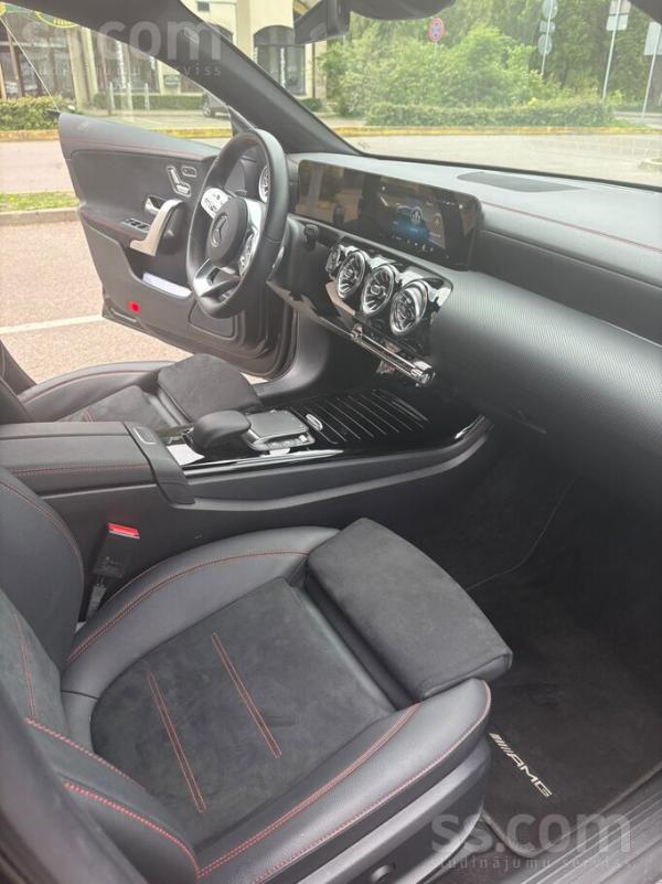 Black Mercedes-Benz CLA 180 2023 in Riga, with an engine capacity of 1.30 L and mileage of 38 thousand km for 27000 €, photo 4 on AUTOMOTO.COM.LV