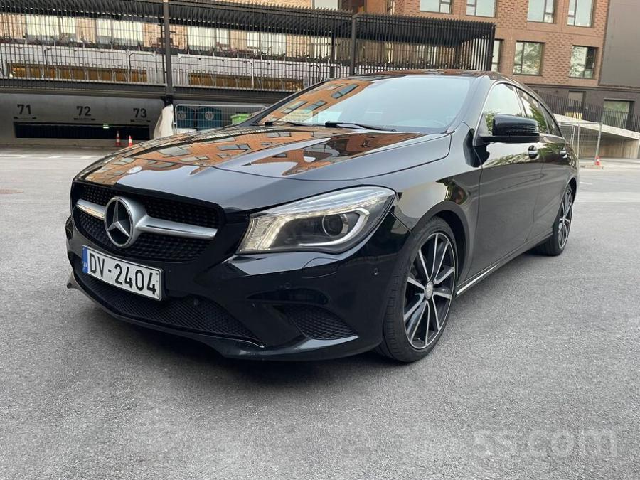 Black Mercedes-Benz CLA 180 2015 in Riga, with an engine capacity of 1.60 L and mileage of 138 thousand km for 13500 €, photo 5 on AUTOMOTO.COM.LV