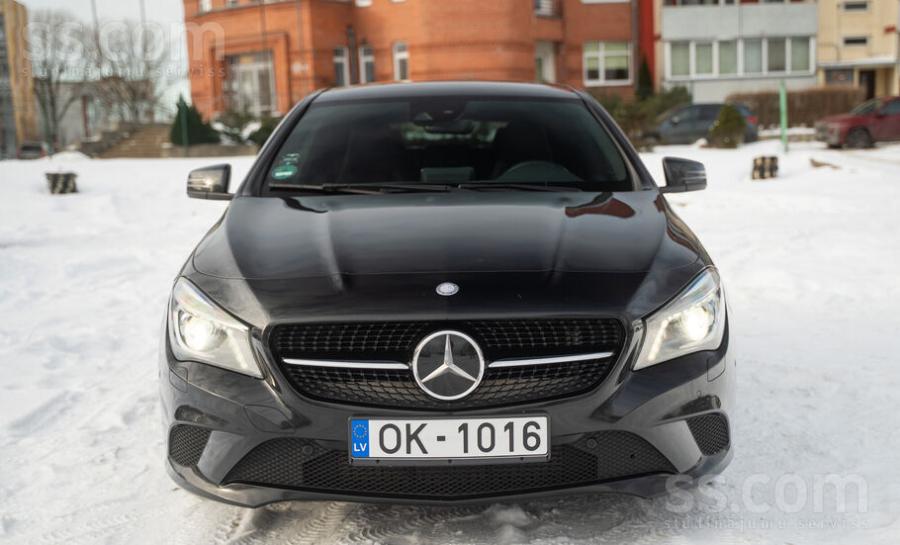 Melns Mercedes-Benz CLA 180 2015 Liepāja, ar dzinēja tilpumu 1.60 L un nobraukumu 211 tūkst. km par 12900 €, foto 2 vietnē AUTOMOTO.COM.LV