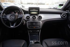Melns Mercedes-Benz CLA 180 2015 Liepāja, ar dzinēja tilpumu 1.60 L un nobraukumu 211 tūkst. km par 12900 €, foto 31 vietnē AUTOMOTO.COM.LV