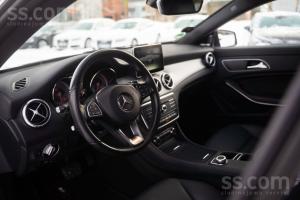 Melns Mercedes-Benz CLA 180 2015 Liepāja, ar dzinēja tilpumu 1.60 L un nobraukumu 211 tūkst. km par 12900 €, foto 34 vietnē AUTOMOTO.COM.LV