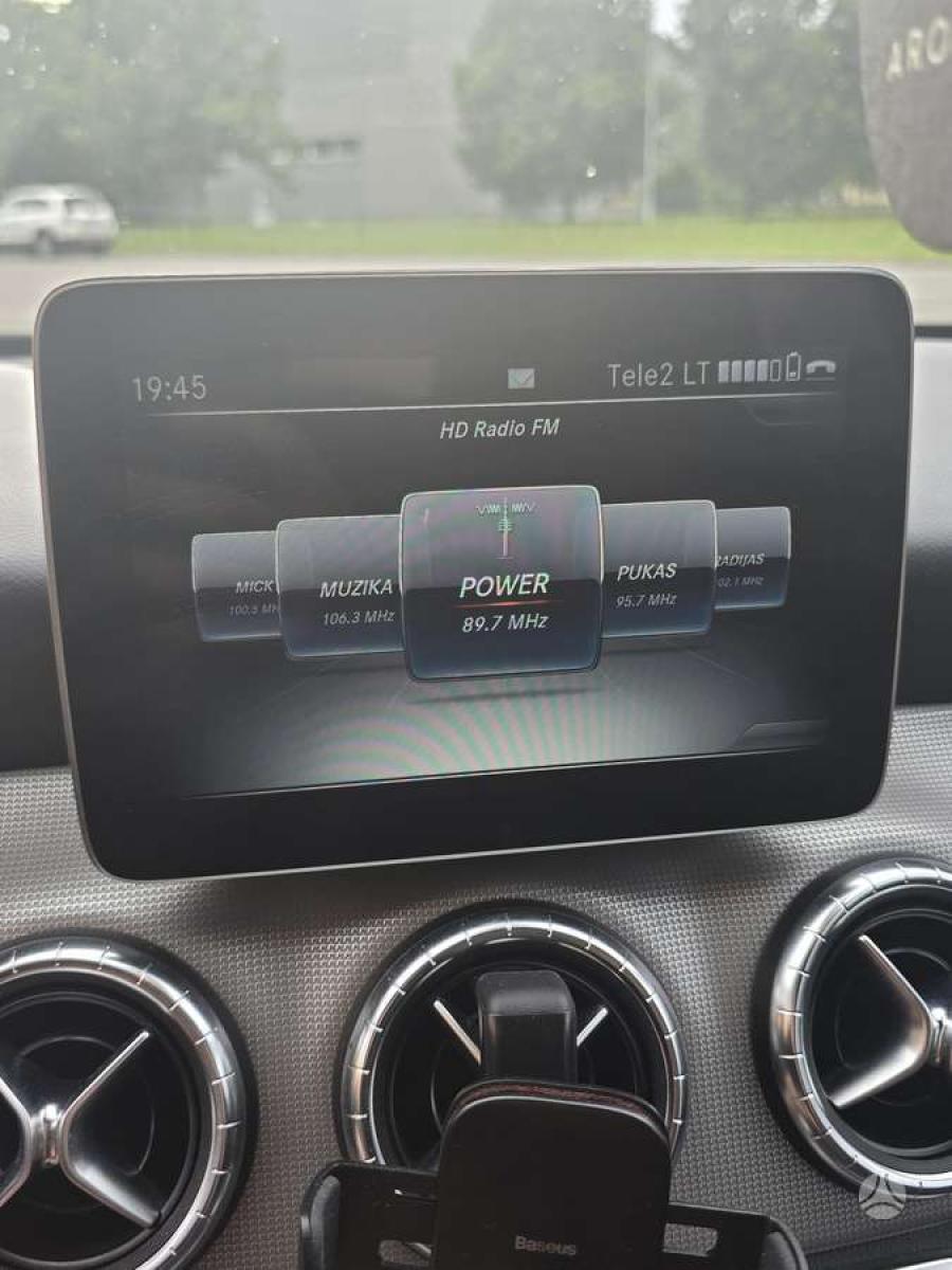 Melns Mercedes-Benz CLA 180 2018 Šauļi, ar dzinēja tilpumu 1.60 L un nobraukumu 58 tūkst. km par 15000 €, foto 14 vietnē AUTOMOTO.COM.LV