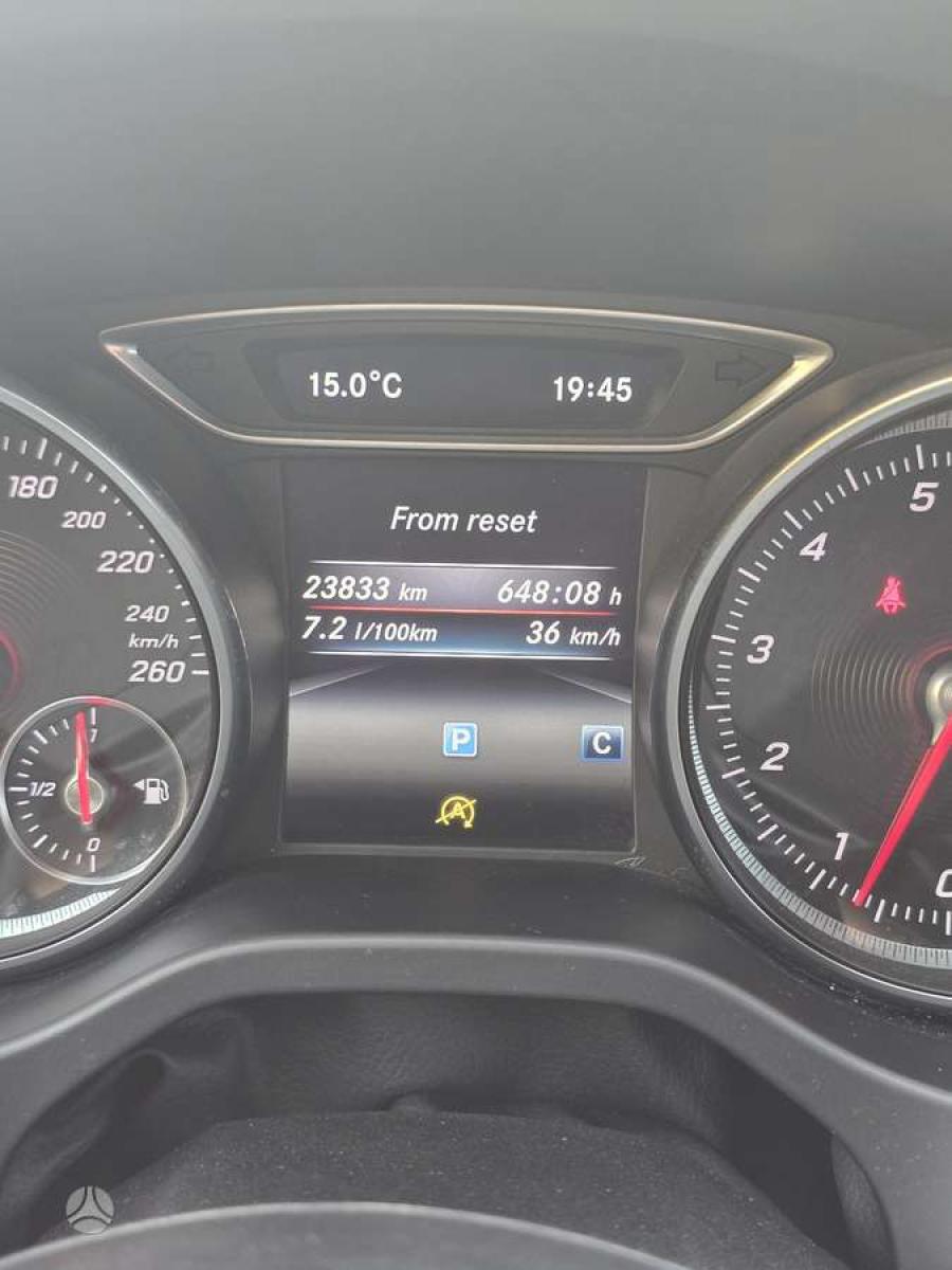 Melns Mercedes-Benz CLA 180 2018 Šauļi, ar dzinēja tilpumu 1.60 L un nobraukumu 58 tūkst. km par 15000 €, foto 15 vietnē AUTOMOTO.COM.LV